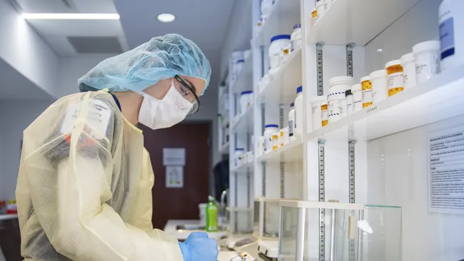 Pharmacy Technician - PHRM | Lambton College